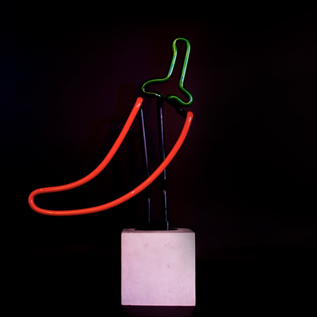 Neon 'Chilli Sign' – Locomocean